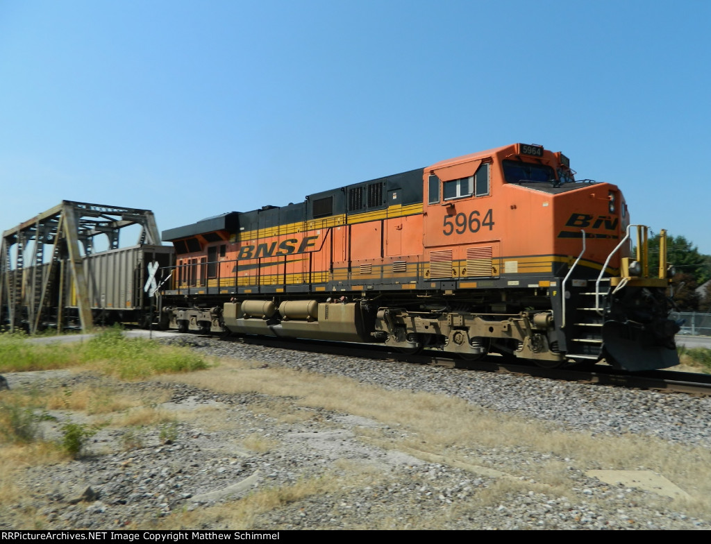 BNSF 5964 - DPU
